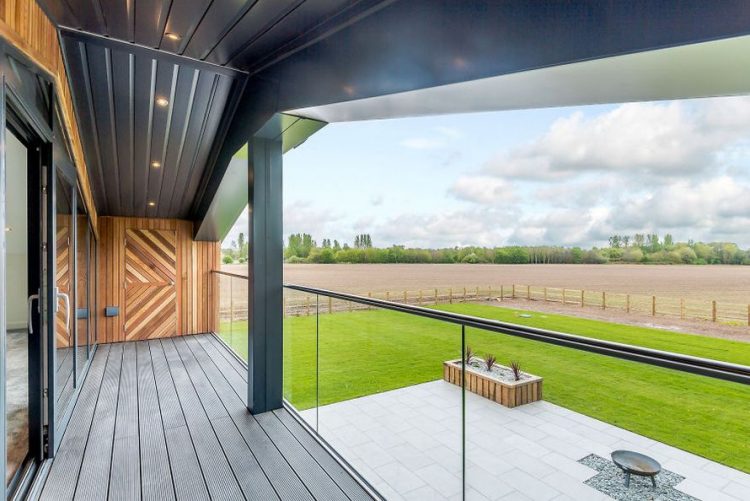 Il transforme un vieux hangar agricole en maison de luxe à 1,7 M$