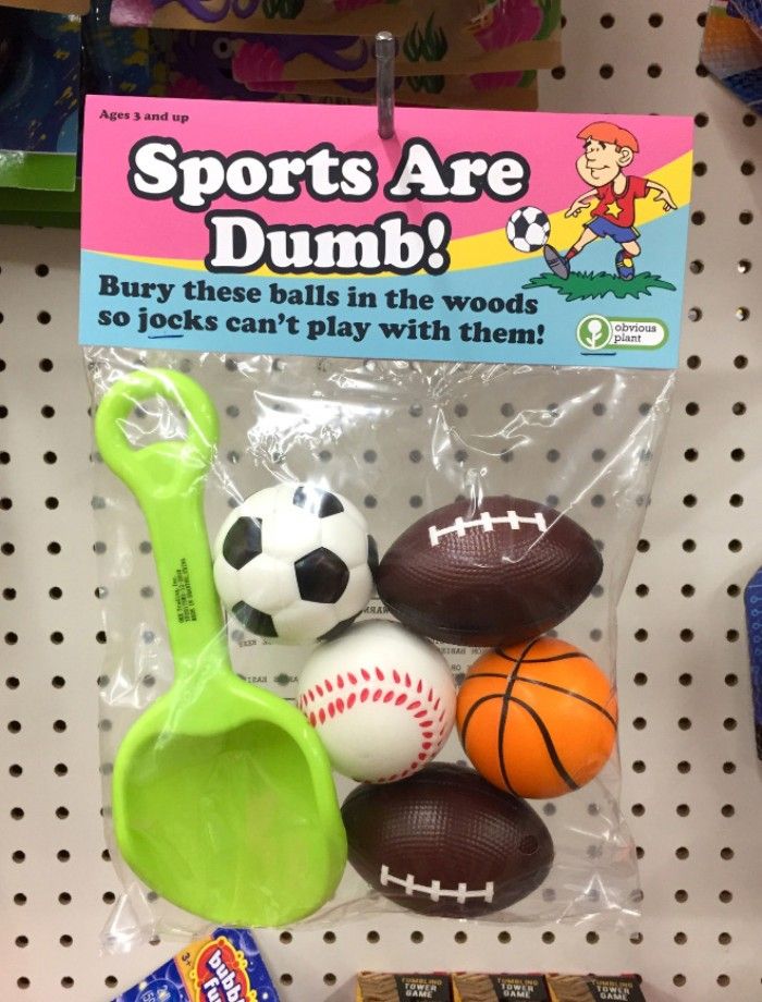 18 faux cadeaux de Noël hilarants qu’un gars a placés parmi les autres ...