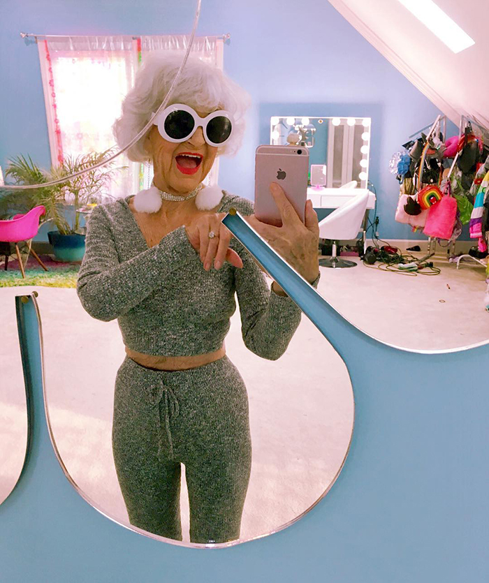 Voici Baddie Winkle, une mamie élégante de 92 ans qui « vole ton homme ... Voici Baddie Winkle, une mamie élégante de 92 ans qui « vole ton homme ...