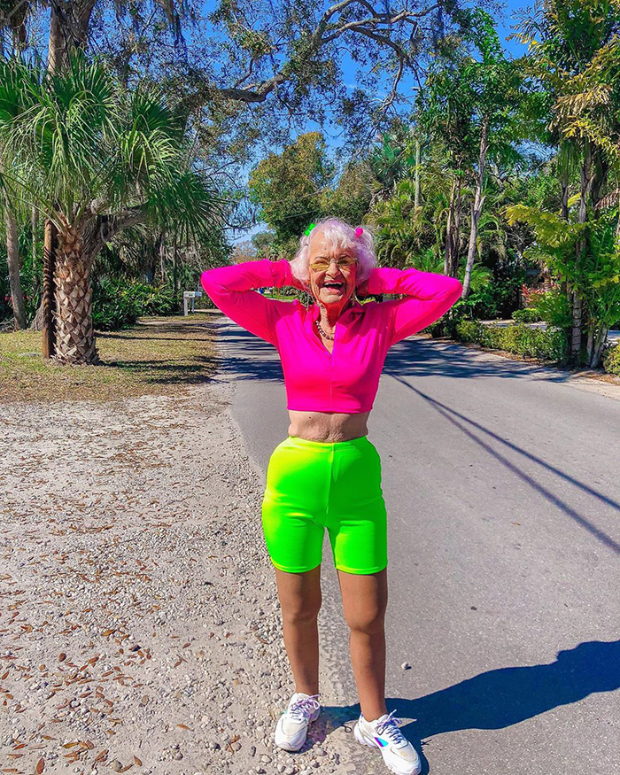 Voici Baddie Winkle, une mamie élégante de 92 ans qui « vole ton homme ... Voici Baddie Winkle, une mamie élégante de 92 ans qui « vole ton homme ...