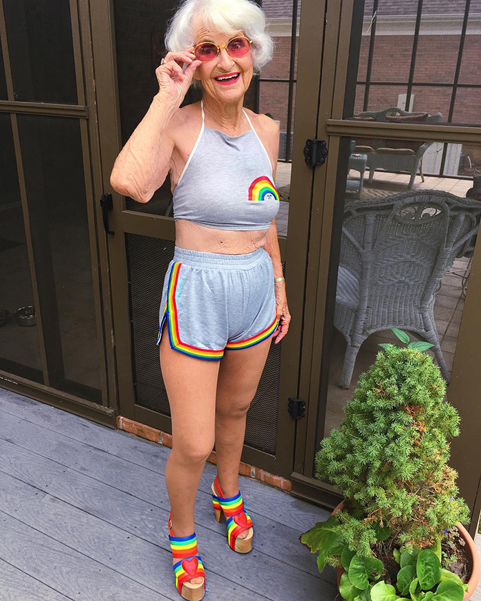 Voici Baddie Winkle, une mamie élégante de 92 ans qui « vole ton homme ... Voici Baddie Winkle, une mamie élégante de 92 ans qui « vole ton homme ...