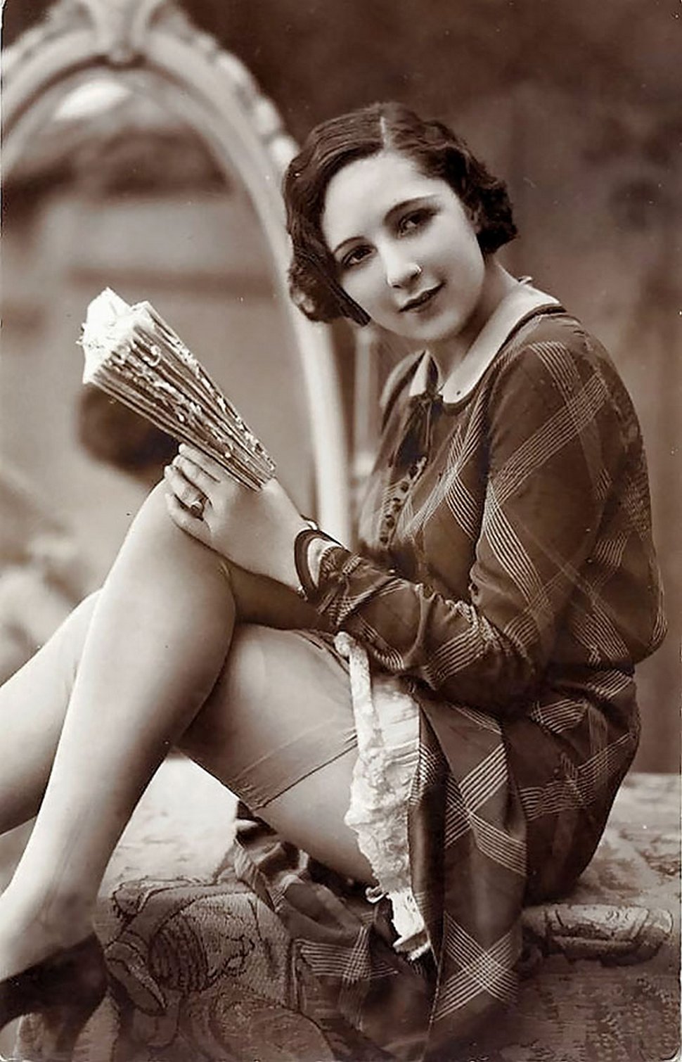 22 Femmes Photographi es Il Y A 100 Ans Pour Des Cartes Postales