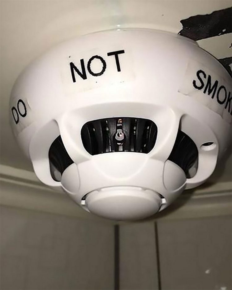 22 fois où des gens ont trouvé des caméras cachées dans des objets du ...